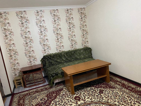 Сотилади Чиланзар 5 квартал 1 ком//1//4 ор. Метро Новза