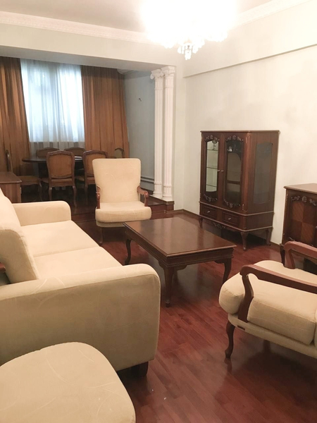Продается 4х комнатная квартира. Юнусабадский район