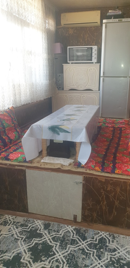 Продяется квартира на Ибн Сина2, уй сотилади, 3 ком. 4 этаж, 5 этажный