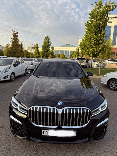 Продается своя BMW 7 series