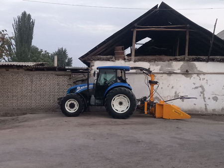 Traktor td5 zudlik bilan sotiladi