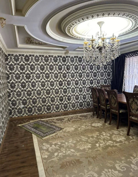 метро Космонавтов 4/1/5 130 кв.м