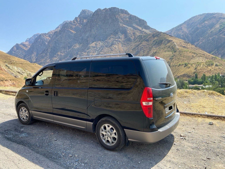 Поездка в Самарканд, Бухару. Амирсай, Чимган. Taxi. Минивэн Hyundai