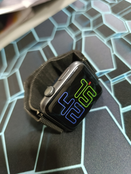 Apple watch series 1 • 42MM Aluminium case • 10N-X Glass • Black