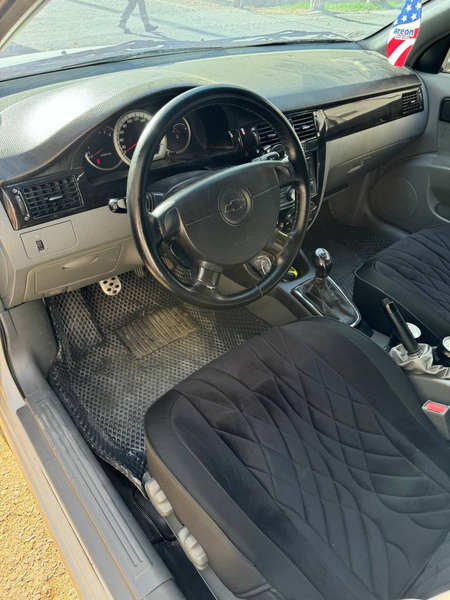 Lasetti 1.8L 2011