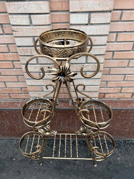 Подставка для цветов