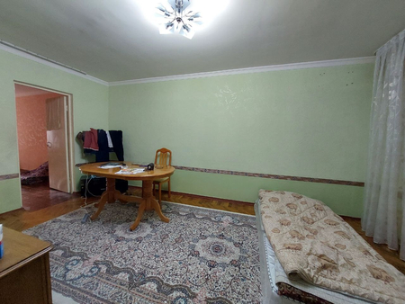 Продаю 3 ком квартира на 1 этаже 4 этажного дома. Авиосозлар  4
