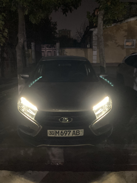 продаеться Lada x ray