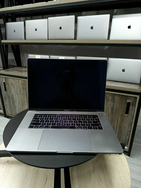 Американскый MacBook