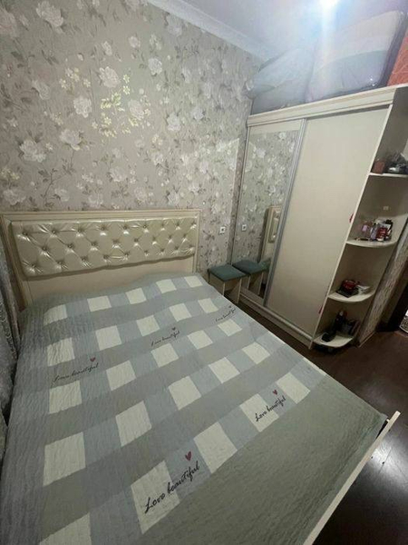 Sergeli tumanida 2 xona 3 xonaga aylantirilgan kvartira sotilmoqda!