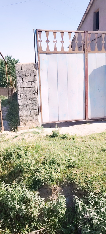 Uy yer uchastka yer narxda sotiladi