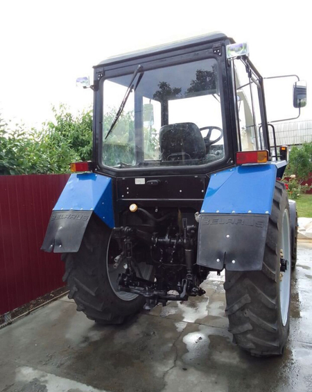 2012 yil MTZ-82.1 traktorini sotish