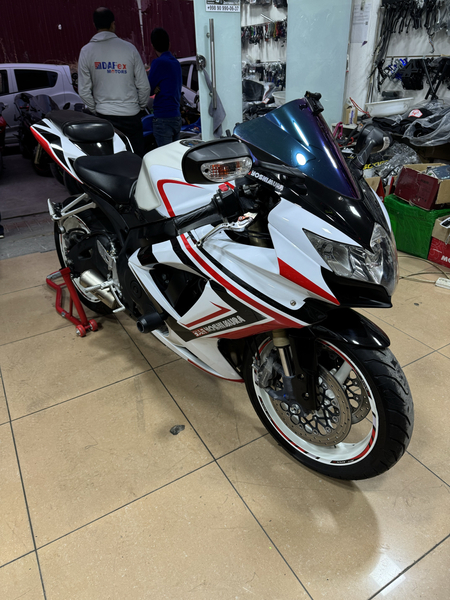 Продаётся Suzuki Gsxr600rr 2012год