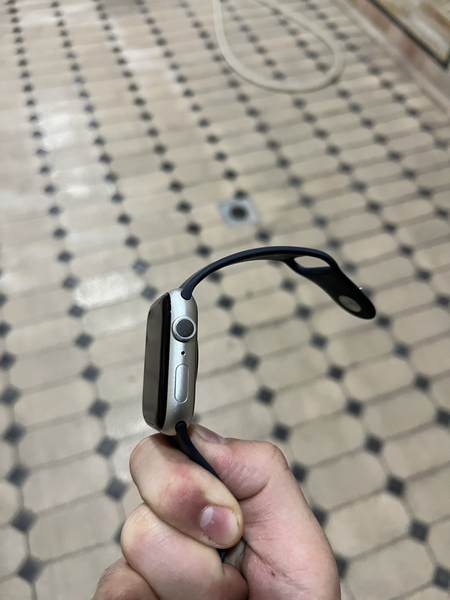 Срочно продается Apple Watch 9/45