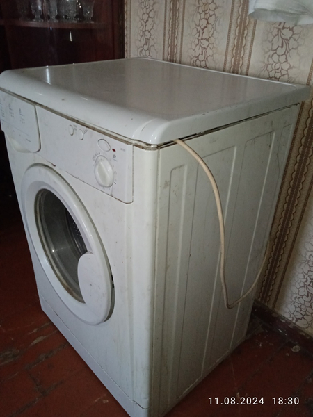 Стиральная машинка INDESIT