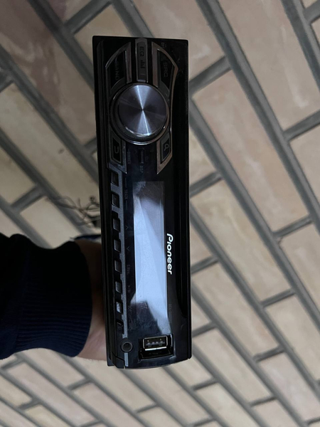 Pioneer disk fleshka ketadi