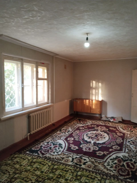Сергели 2 аренда 2 х ком с обстановкой первый этаж/9 не торец 400 у.е.