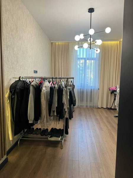 продается 3/3/4
на Шота Руставели 
ор-р: Аския базар