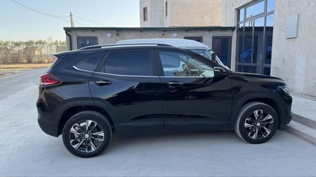 Trekker premier qora svet 2023