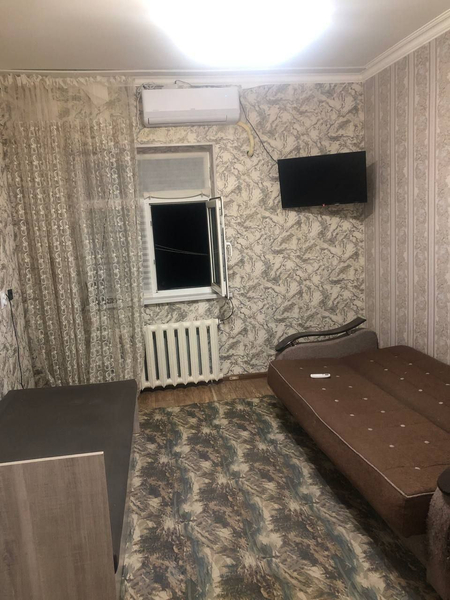Продается 1 ком квартира Максим Горький , Бузбазар