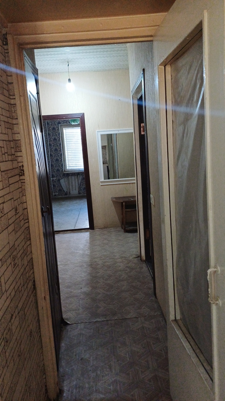 Чирчик шахар 8-микрарайонда 2 хонали уй сотилади 3 этаж ремонт яхши