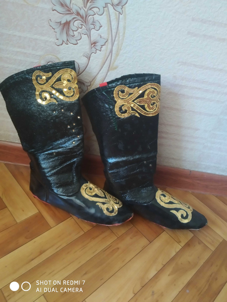 костюм национальный для танцев,для девочки, 40 размер.