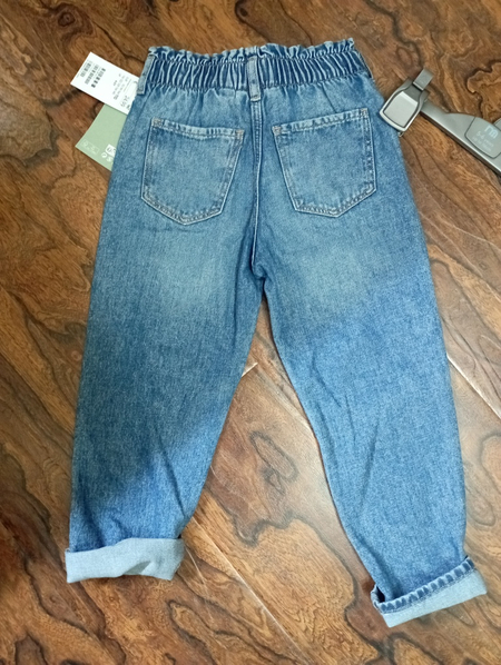 Джинсы H&M на девочку 4-5 лет