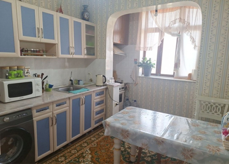 Чиланзар Ц кв « 2 хона 60м2 срочно сотилади 1х7 балкон