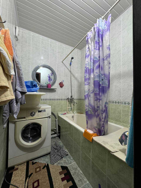 Юнусабад-18, 2/5/5 с ремонтом 61 м², балкон 2*6 м. Ипотека имеется=