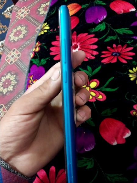 Redmi 9 A garantiyasi bor