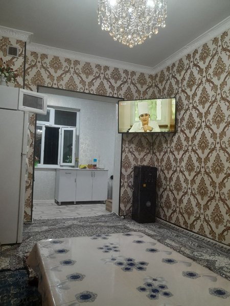Срочна Юнусобод 19-квартал 3/5/5 Сотилади
