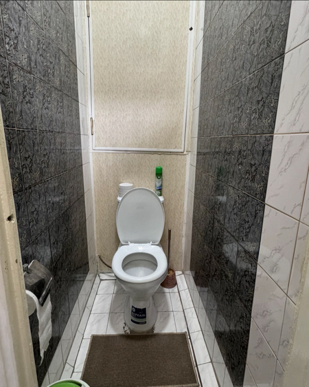 Юнусабад 18 (перекросток Сайрам) 3/4/5 (площадь 78 м2, балкон 2х6