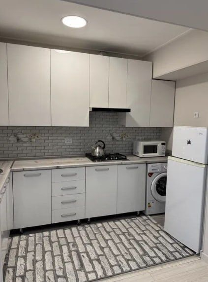 Бобура ПРОДАЮ 2/3/4 Bavaria plaza