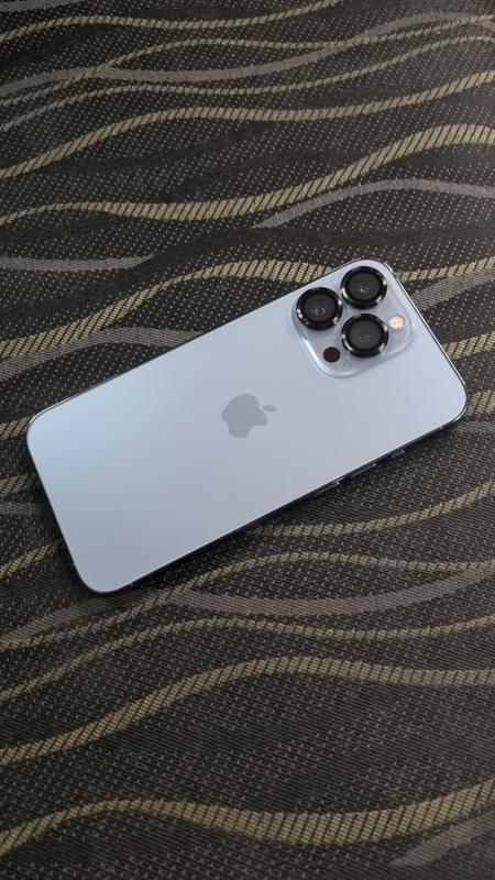Iphone 13 pro Sierra blue