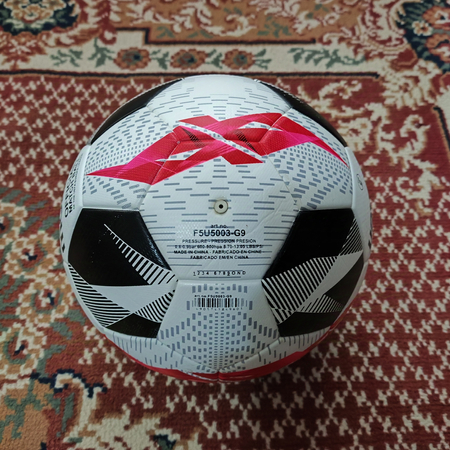 Футбольный мяч Molten UEFA Europa League