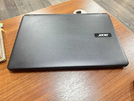 acer noutbook qiz bola ishlatgan, batareykasi 2-3 soatga yetadi