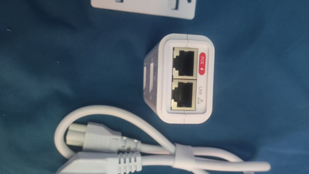 Ubiquiti PoE injector