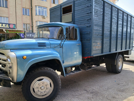 Zil 130G sotiladi