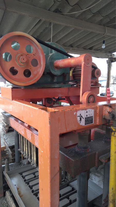 Beton blok ishlab chiqaruvchi stanok