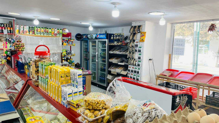 Магазин олдида  дала доконига жой берилади арендага
