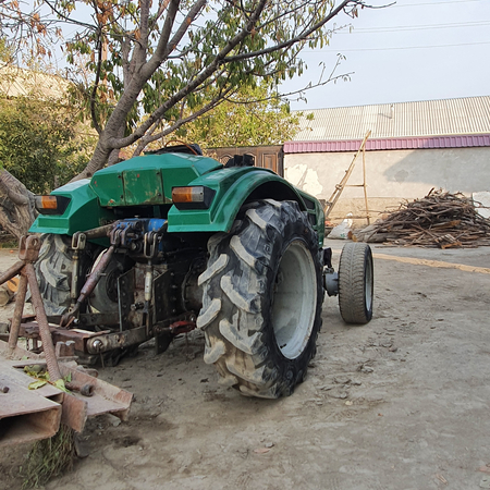Mini traktor 2 porshn oldi tortadi