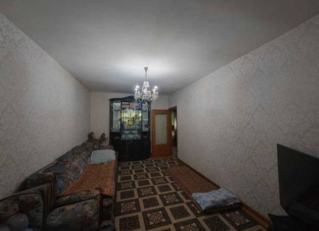 Продам квартиру на Буюк Ипак Йули 3/2/5