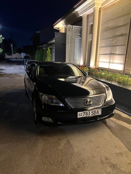 Продается Lexus LS 460 бизнес класс