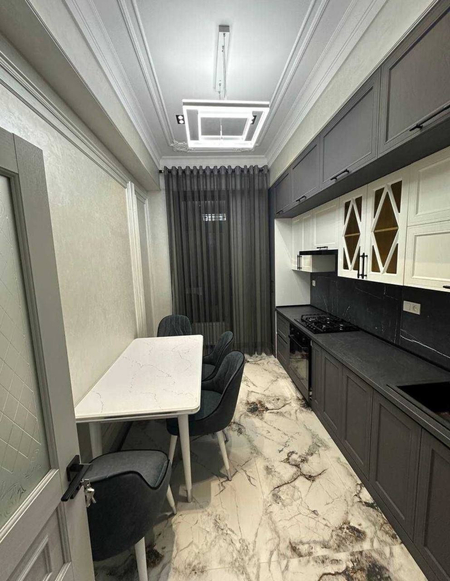 Продается 4х ком. квартира, ЖК Карасу Плаза,ор-р:М.Улугбек-й р-н,100м2