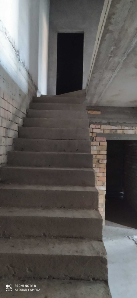 продаётся квартира с 151,3 кв м
