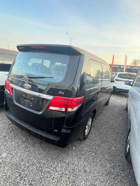 JAC M4 sotuvda bor