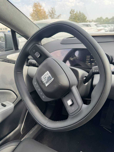 Zeekr 007 4WD sotiladi