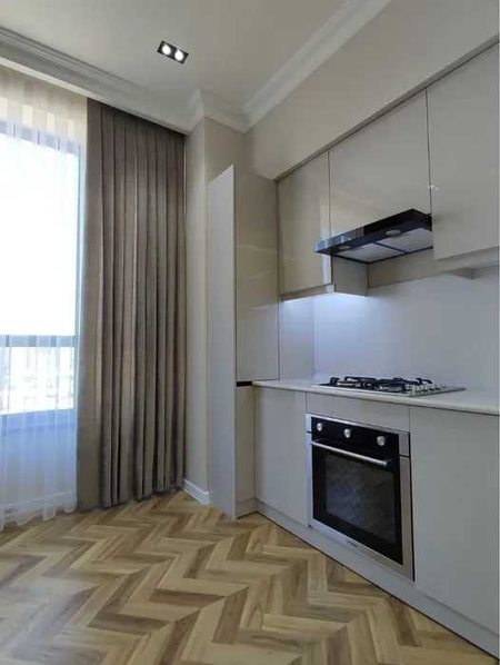В центре города продается Prestige Gardens  2/10/14  60м2. СРОЧНО!!!