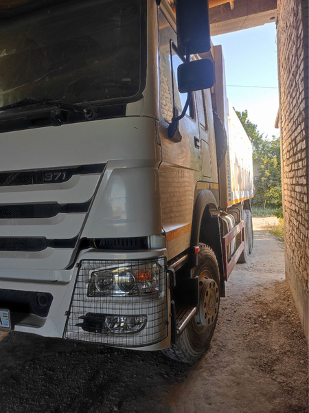 Самосвал HOWO Sinotruk аппарат 2020 йил