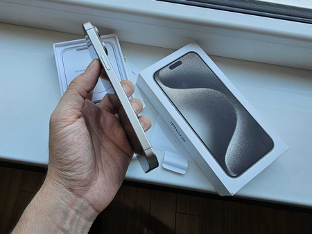 ПРОДАМ iPhone 15 Pro MAX (256GB) Natural / SIM. Состояние НОВОЕ 100%